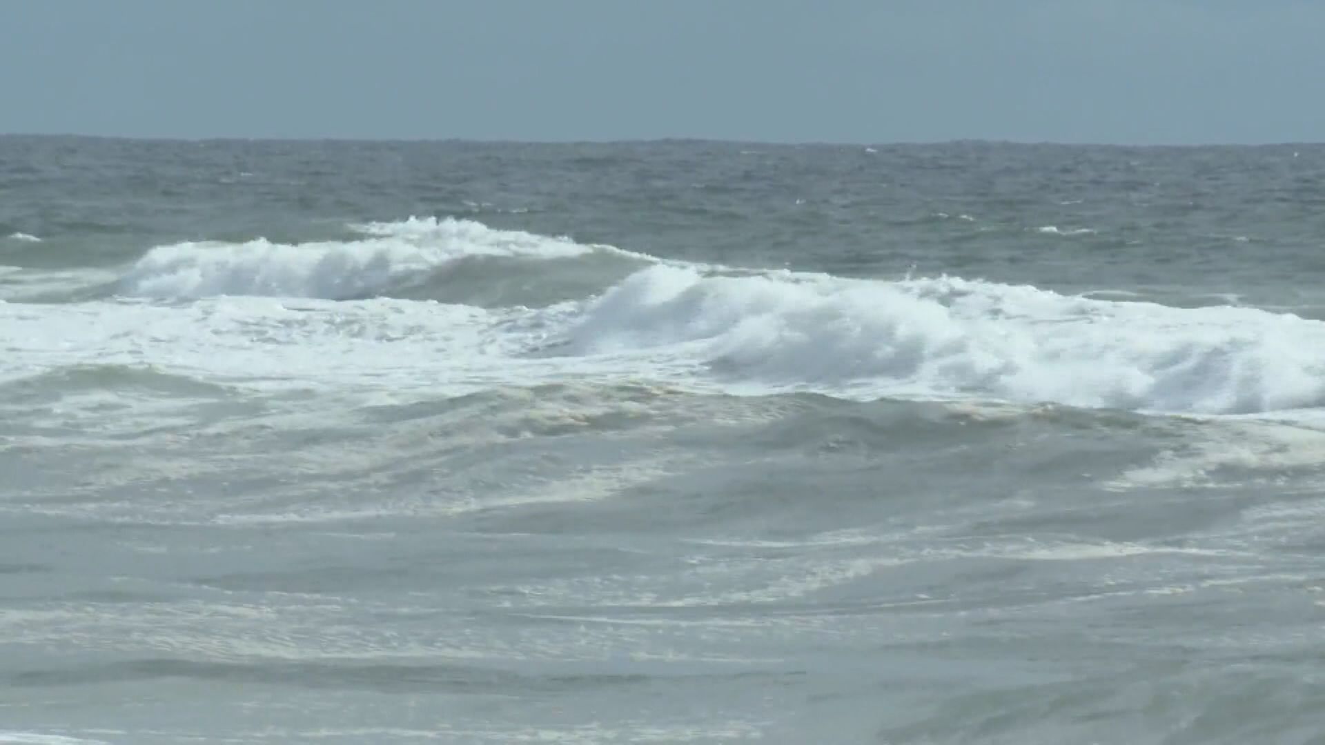 East Coast Braces for Strong Winds, Rip Currents from Hurricane Erin ...